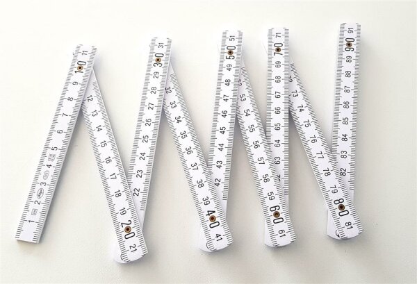 Hochwertige Maßstäbe aus Holz in 1m, 2m und 3m Länge - massstab24.de